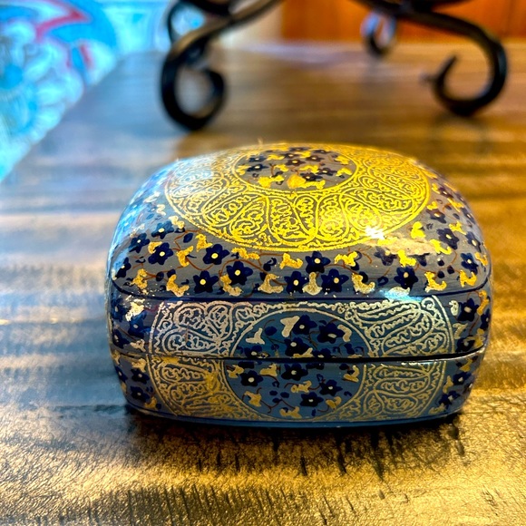 Vintage | Accents | Vintage Kashmir Hand Made Paper Mache Trinket Box ...
